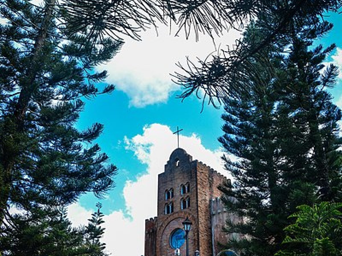 Couple's Paradise: Caleruega Church, Batangas - Landsair Tours & Travel ...
